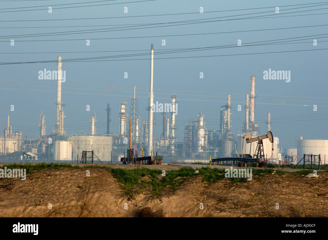 Oil Refinery In Daylight Stock Photo - Alamy