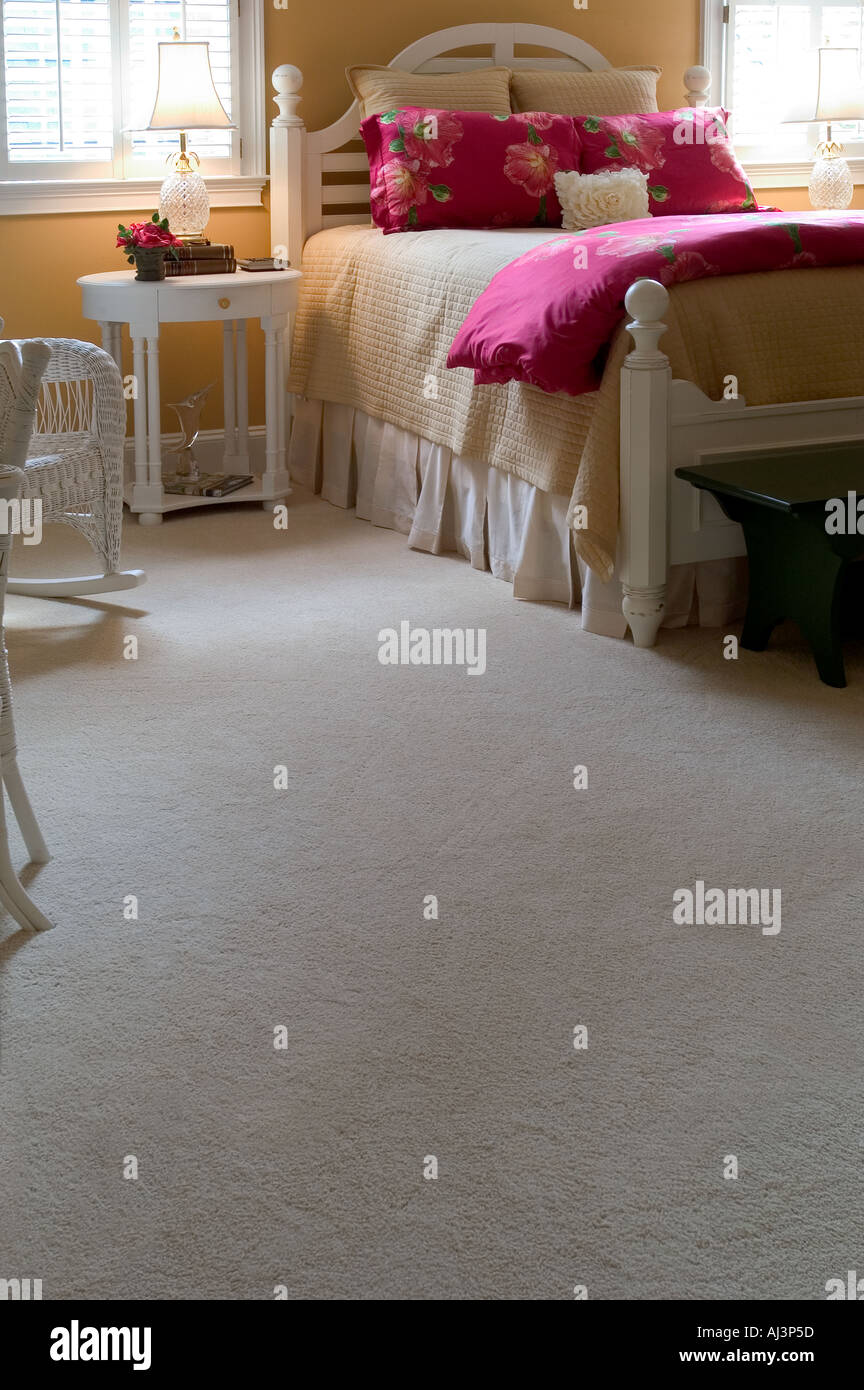 Middle class home interior bedroom hi-res stock photography and images ...