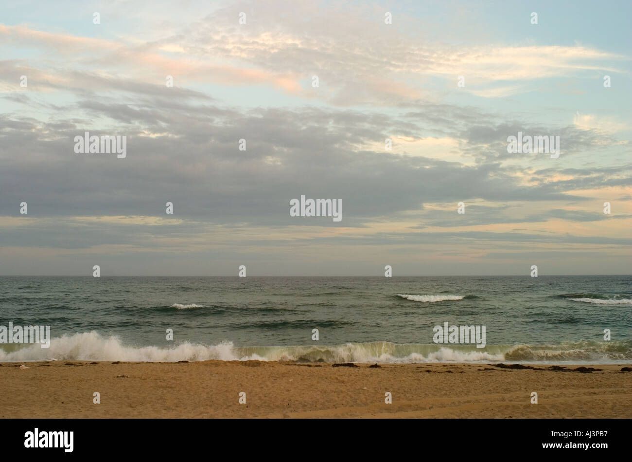 Montauk surf hi-res stock photography and images - Alamy