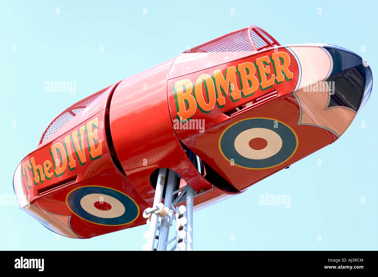 Dive bomber fair ride hi-res stock photography and images - Alamy