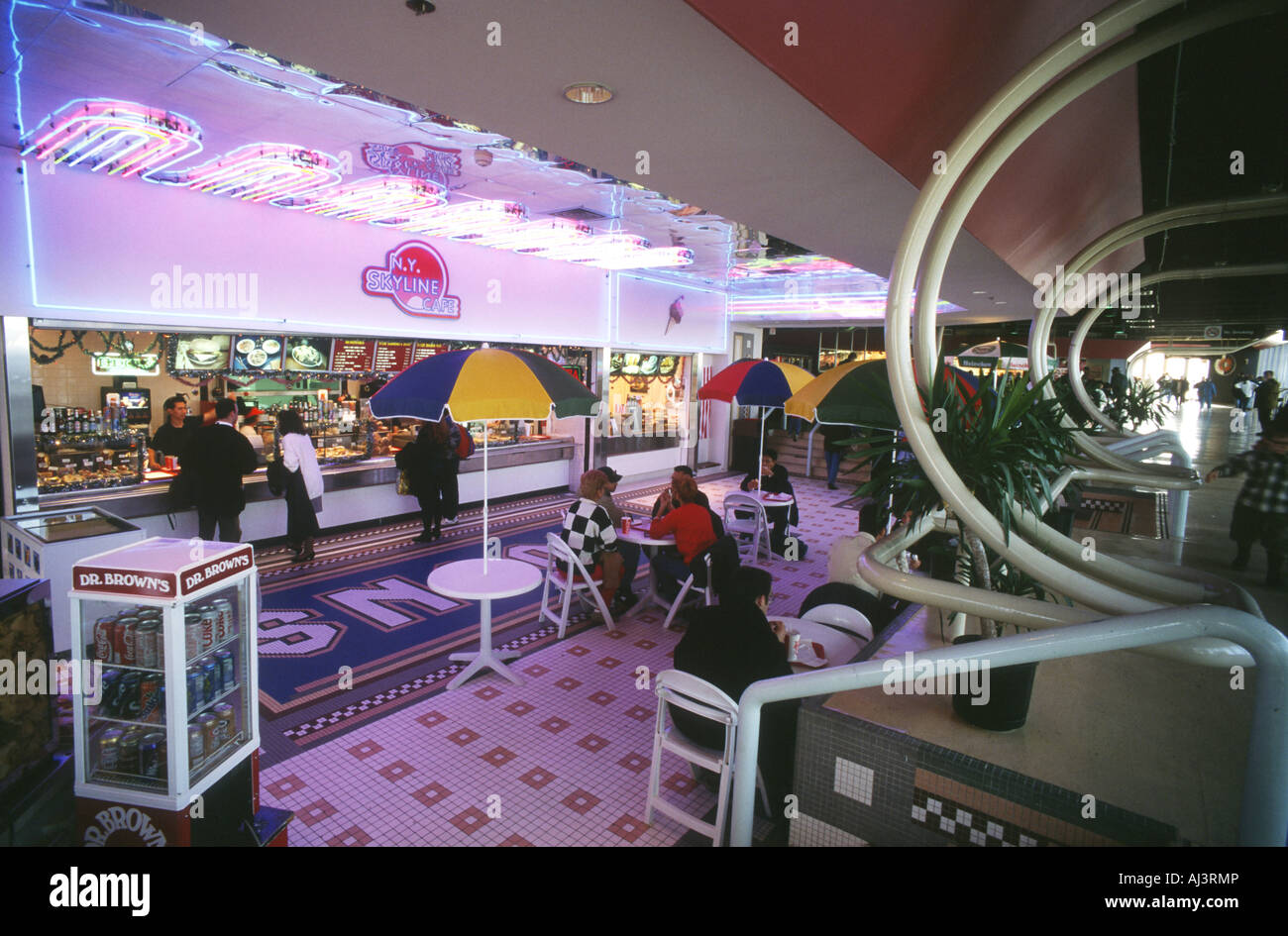 Fast_food_outlet hi-res stock photography and images - Alamy