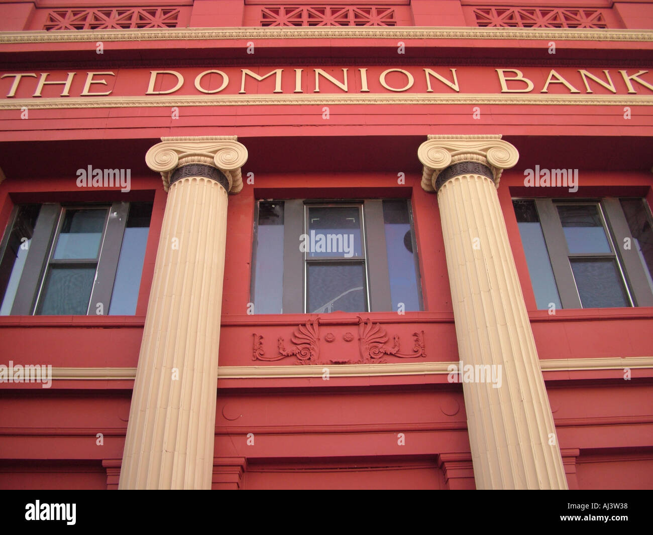 Canadian bank of commerce, winnipeg hi-res stock photography and images ...