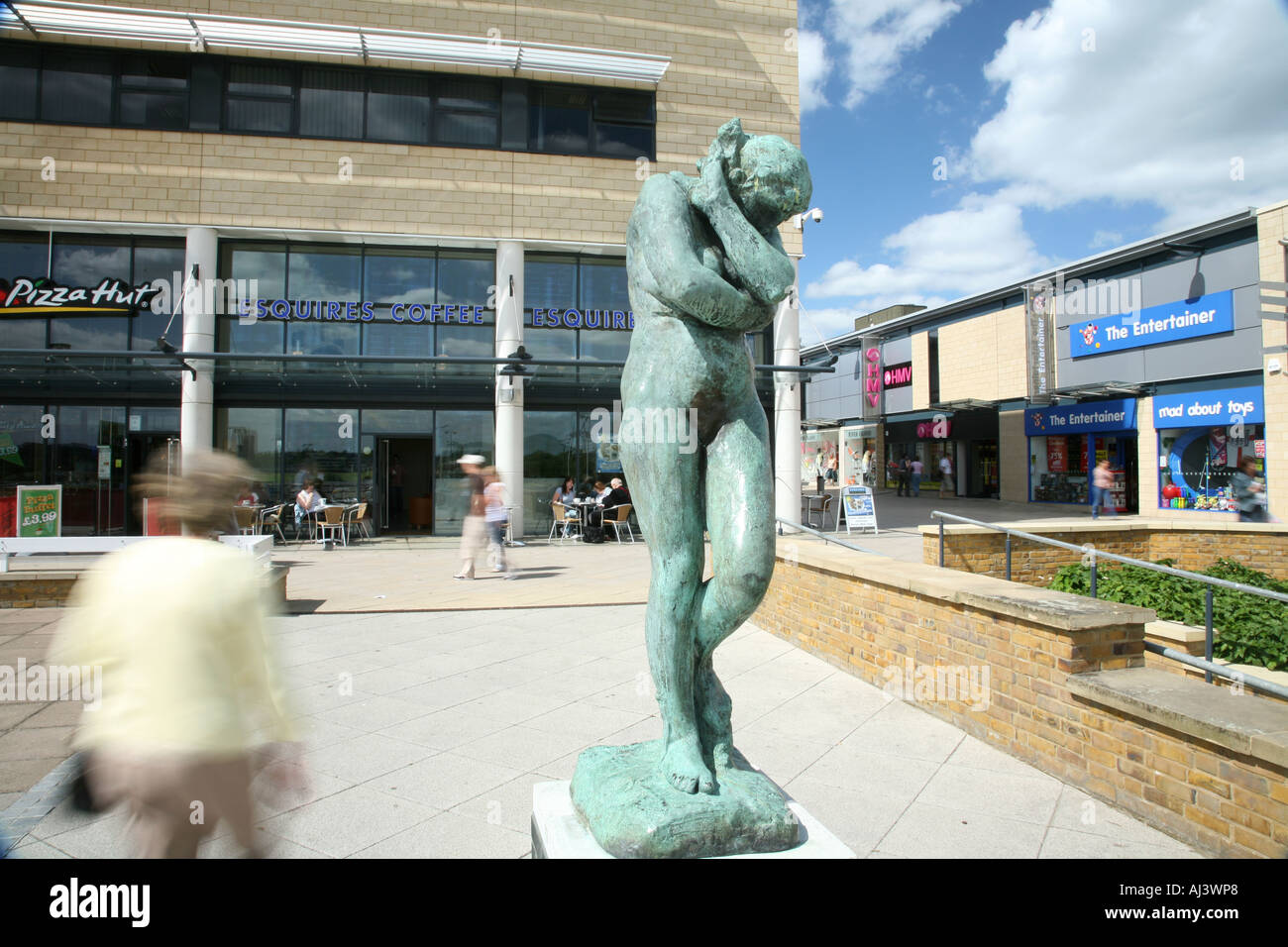 Harlow town center hi-res stock photography and images - Alamy