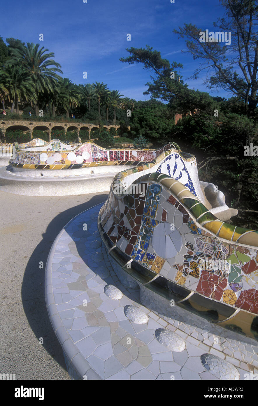 The curves of Gaudi's benches in Parc Guell, Barcelona Stock Photo - Alamy