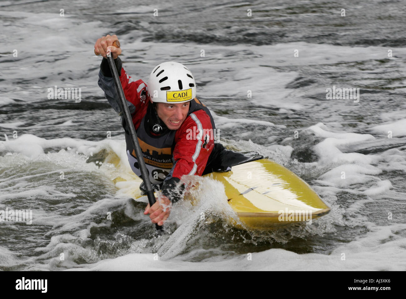 Wildwater racing hi-res stock photography and images - Alamy