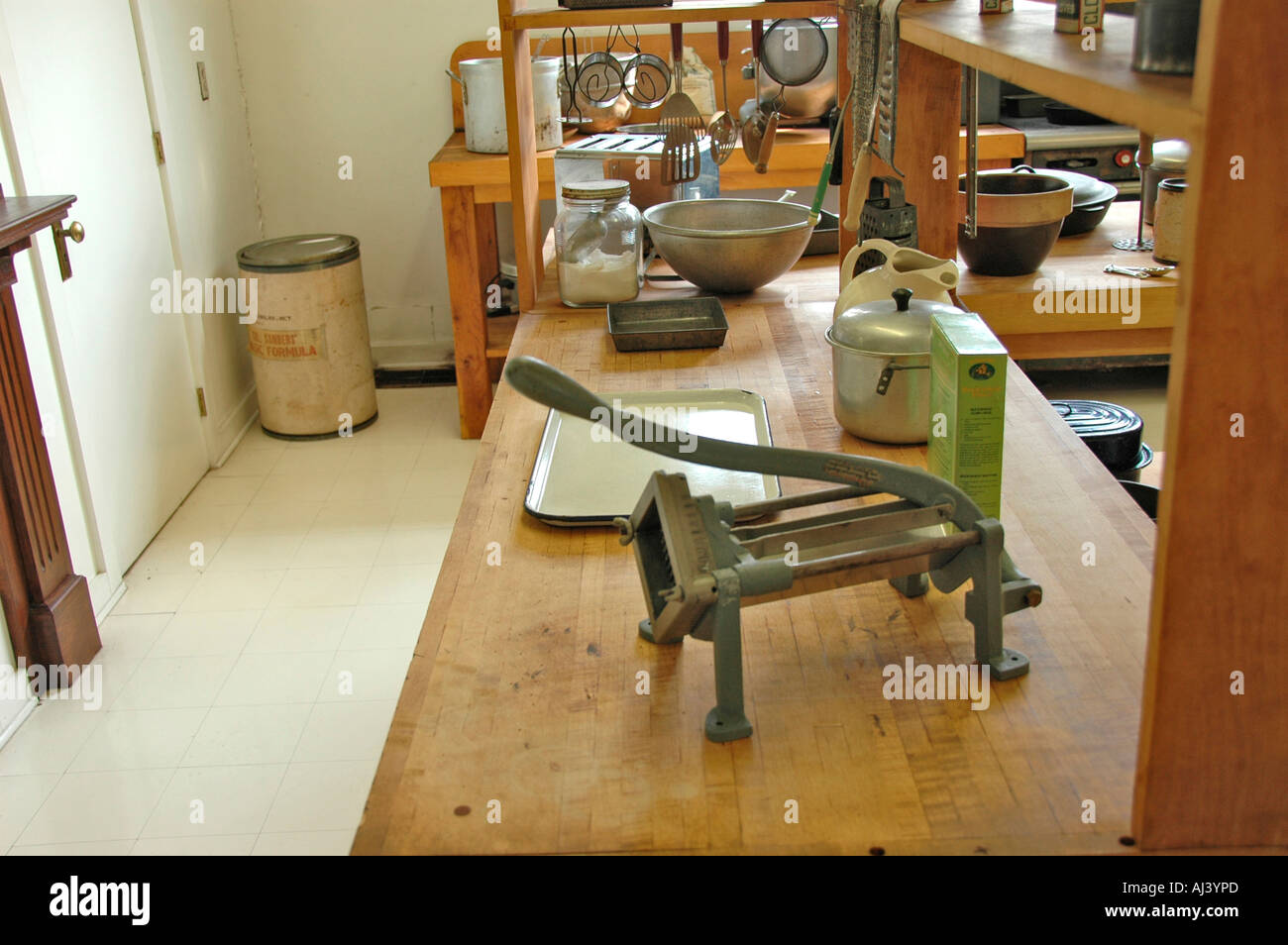 First KFC restaurant of the Kentucky Colonel Harland Sanders in Corbin ...
