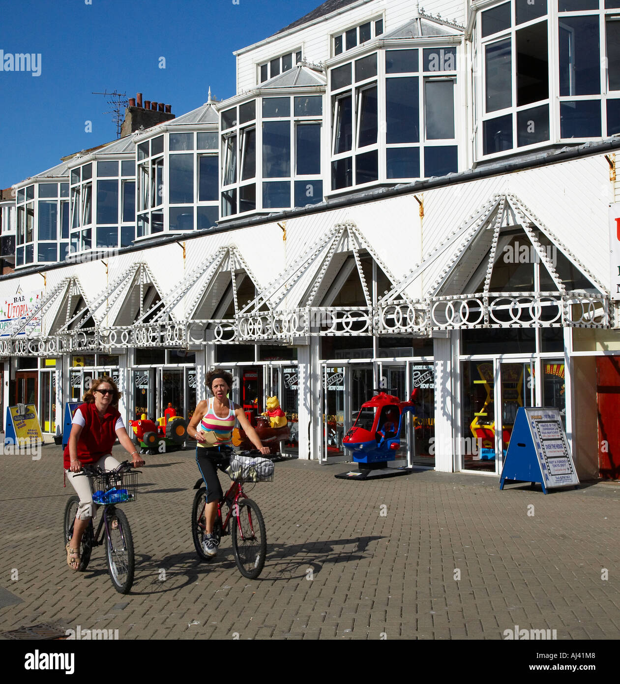 Bridlington sea front hi-res stock photography and images - Alamy