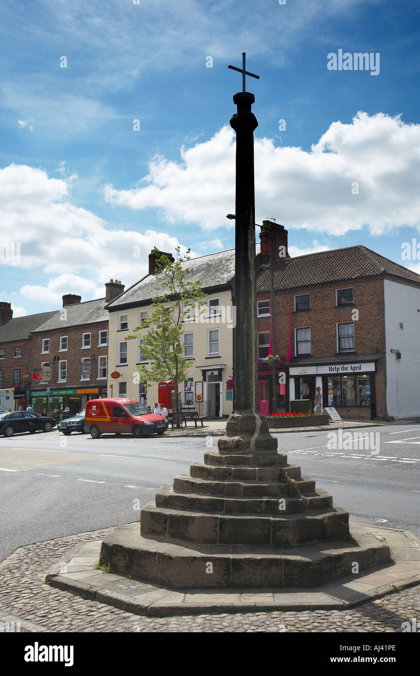 Bedale market cross hi-res stock photography and images - Alamy