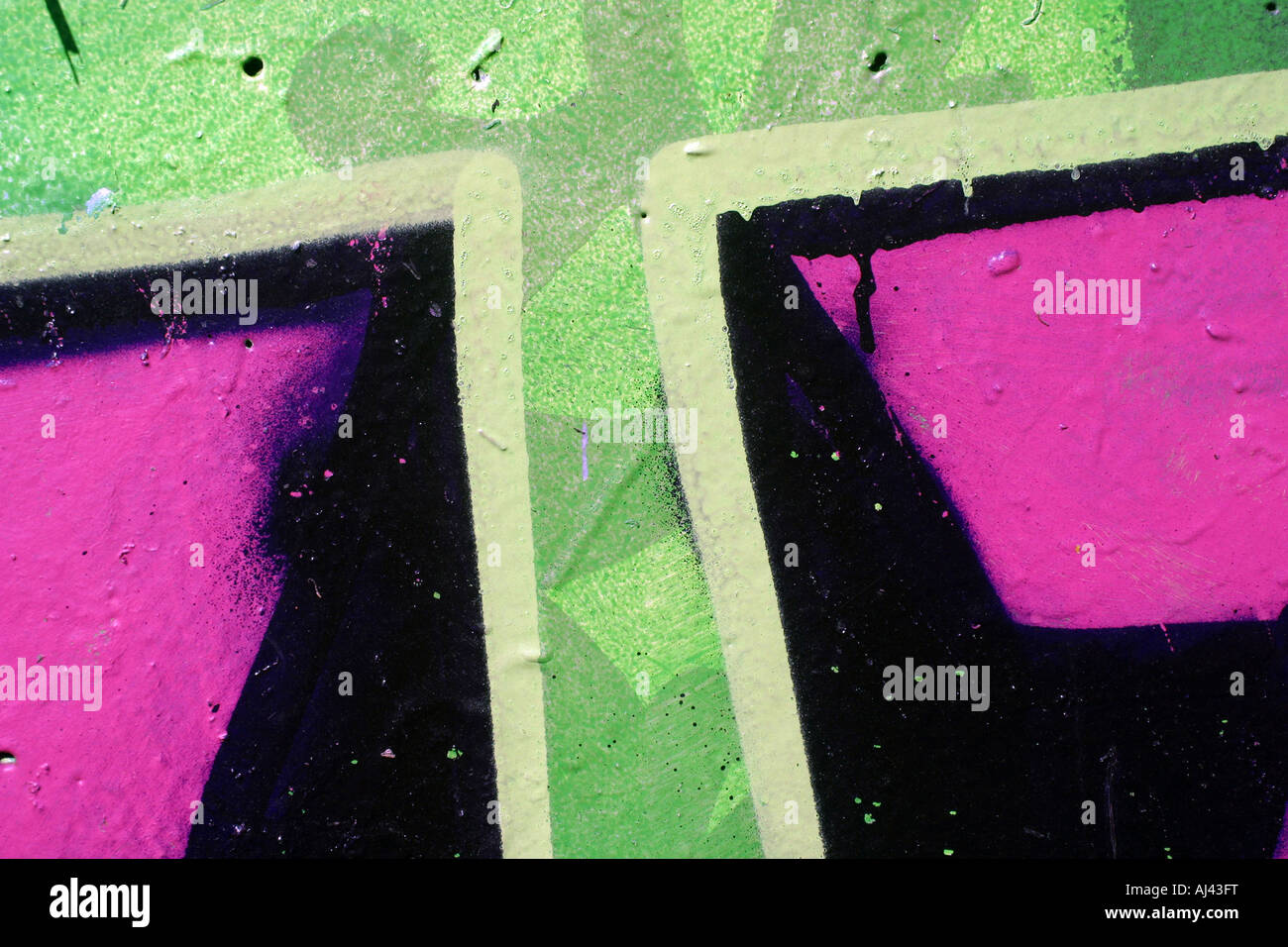 Close up graffiti tag paint work on a textured wall Stock Photo - Alamy