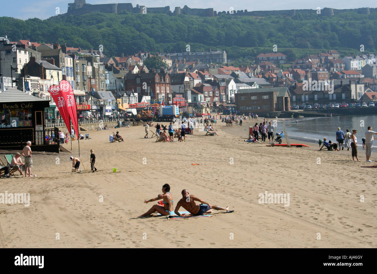 Promenade scarborough hi-res stock photography and images - Alamy