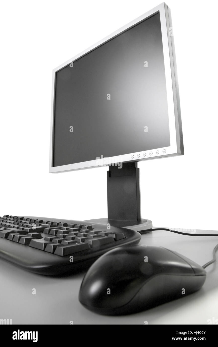 Computer screen office workstation hi-res stock photography and images ...