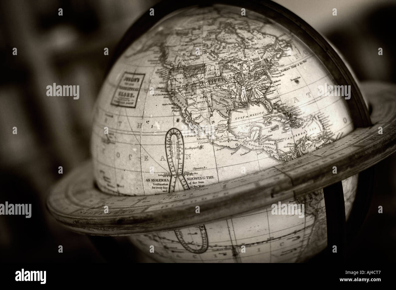 Old world globe map hi-res stock photography and images - Alamy