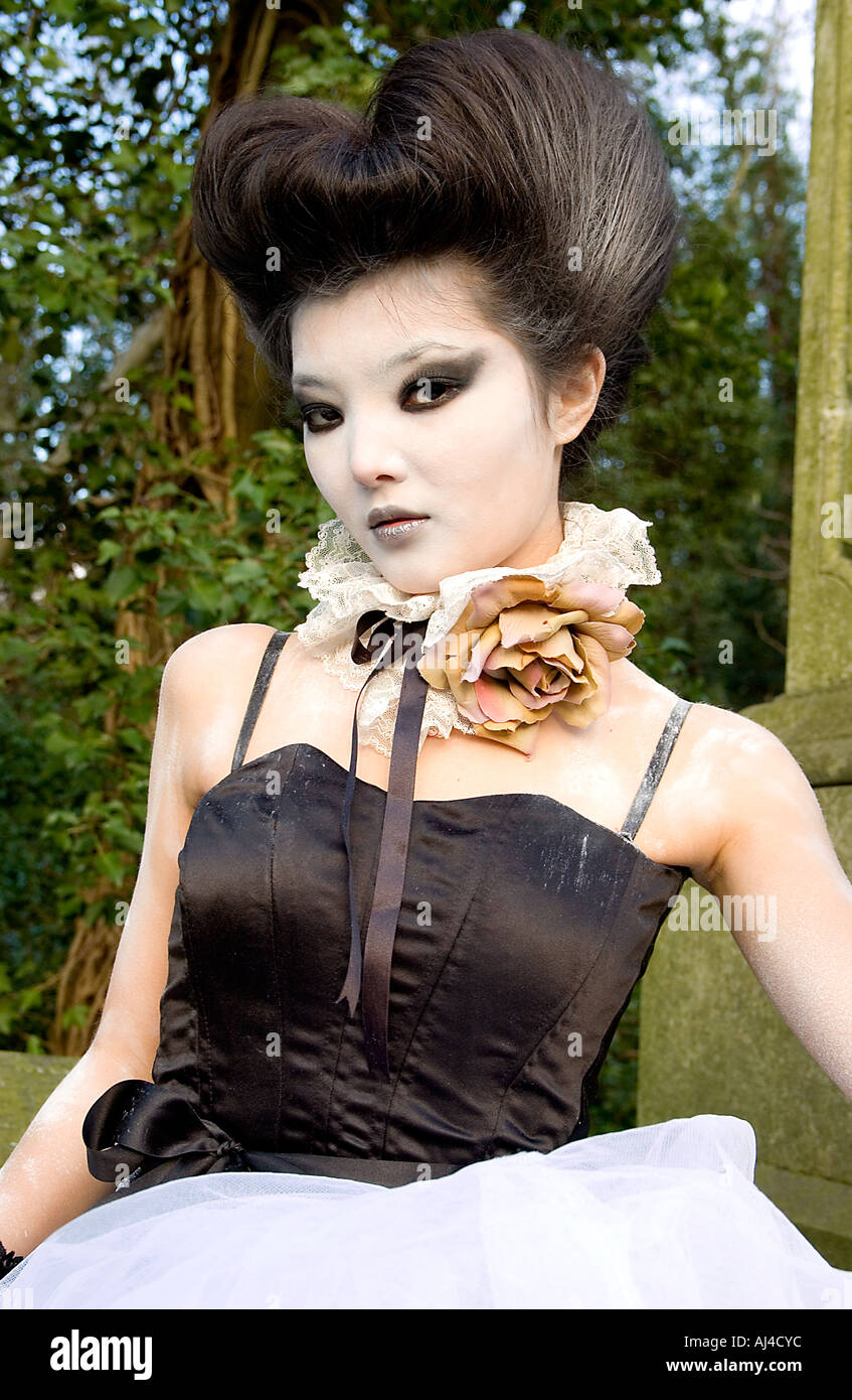 Goth fashion hi-res stock photography and images - Alamy