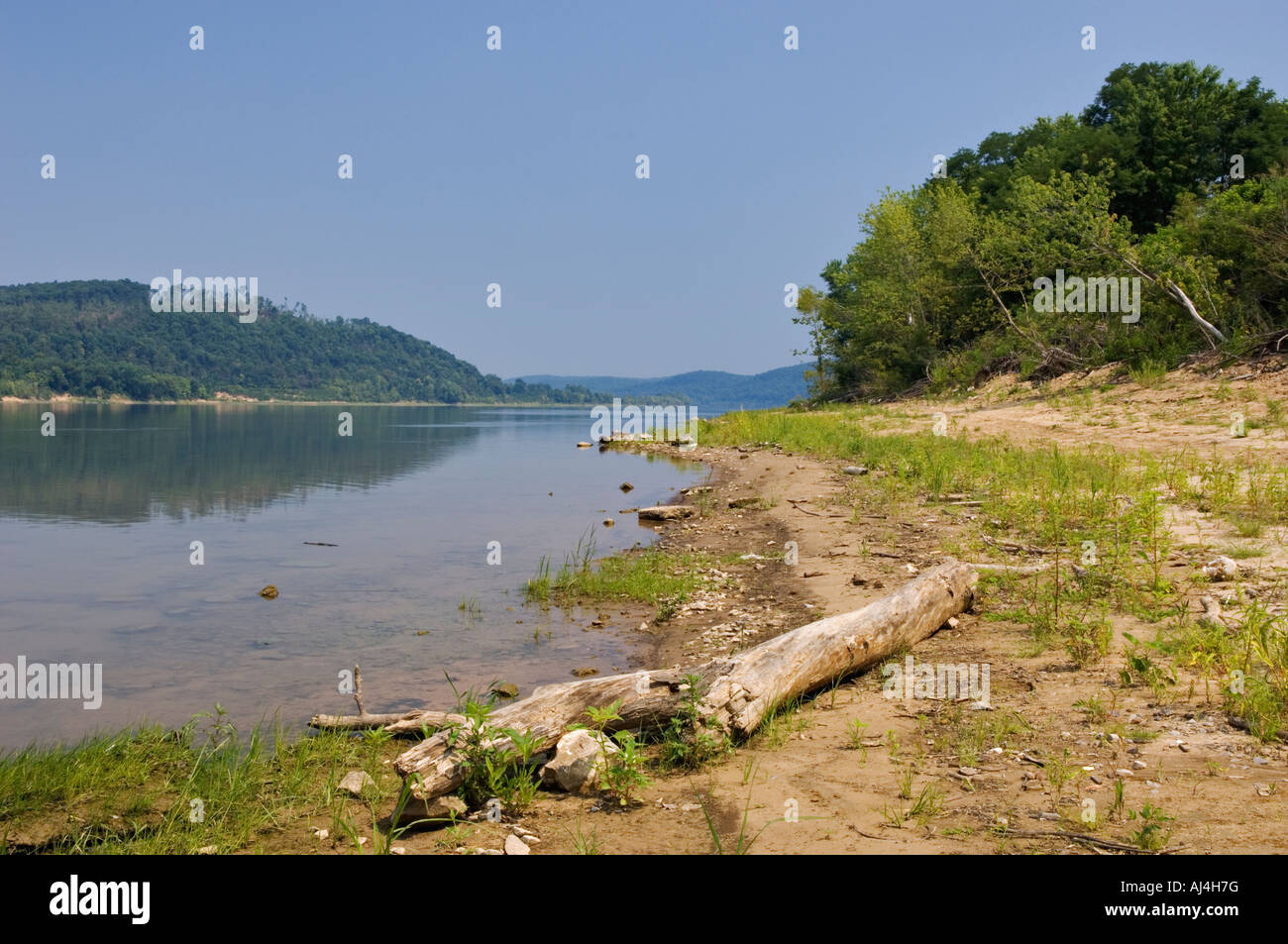 Ohio River and Indiana and Kentucky Shorelines New Amsterdam Indiana ...