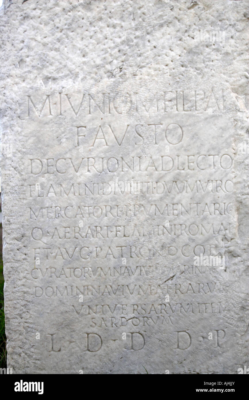 Ancient roman capital letters hi-res stock photography and images - Alamy