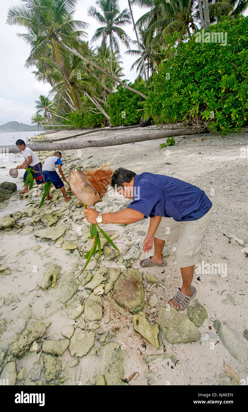Smash coconut hi-res stock photography and images - Alamy