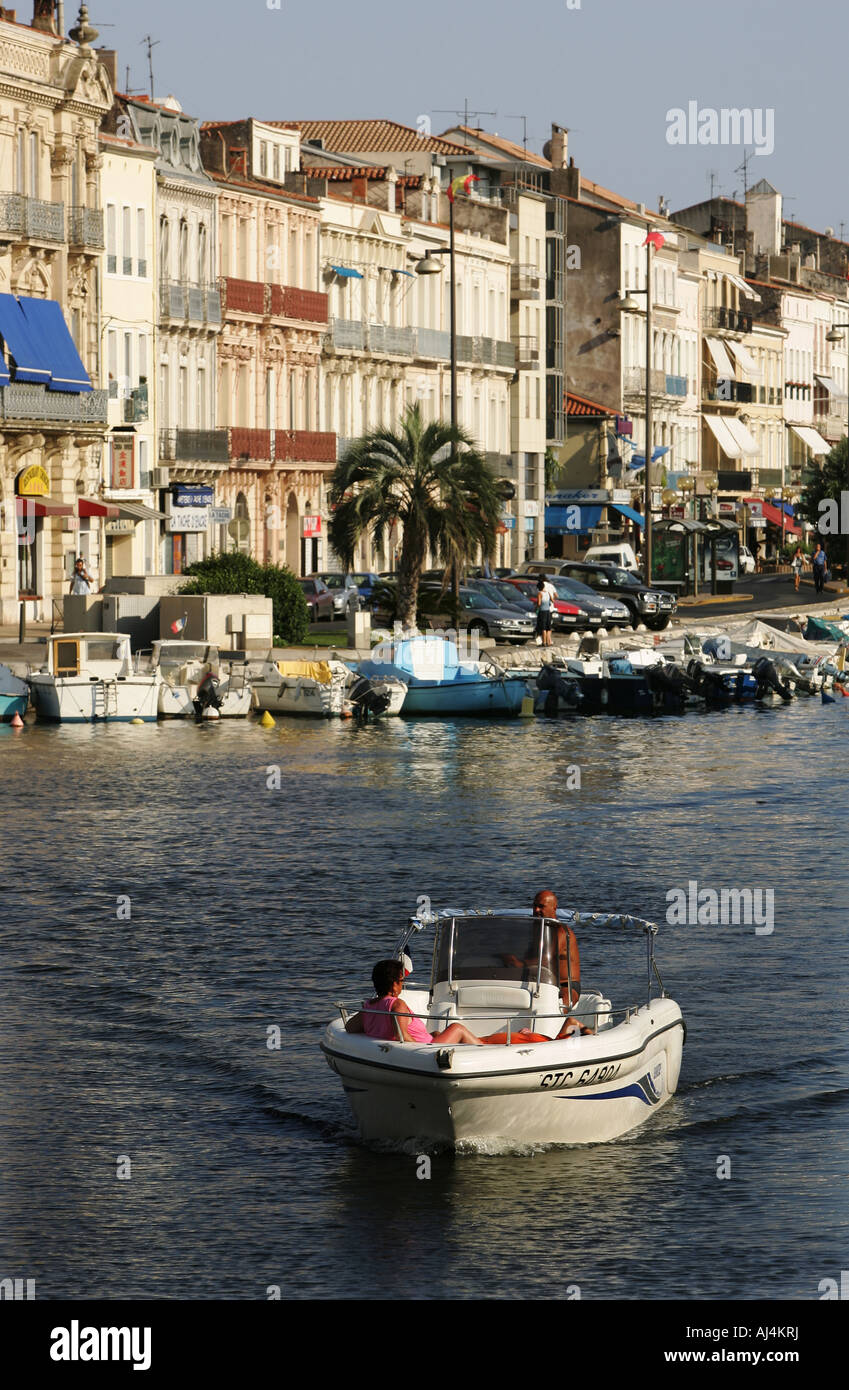 The sails and the french flag hi-res stock photography and images - Alamy