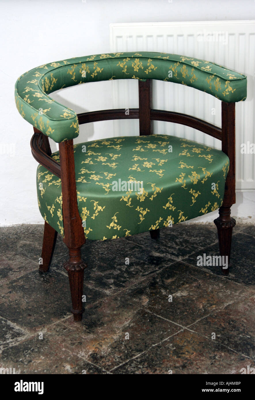 Old fashioned wood chair hi-res stock photography and images - Alamy