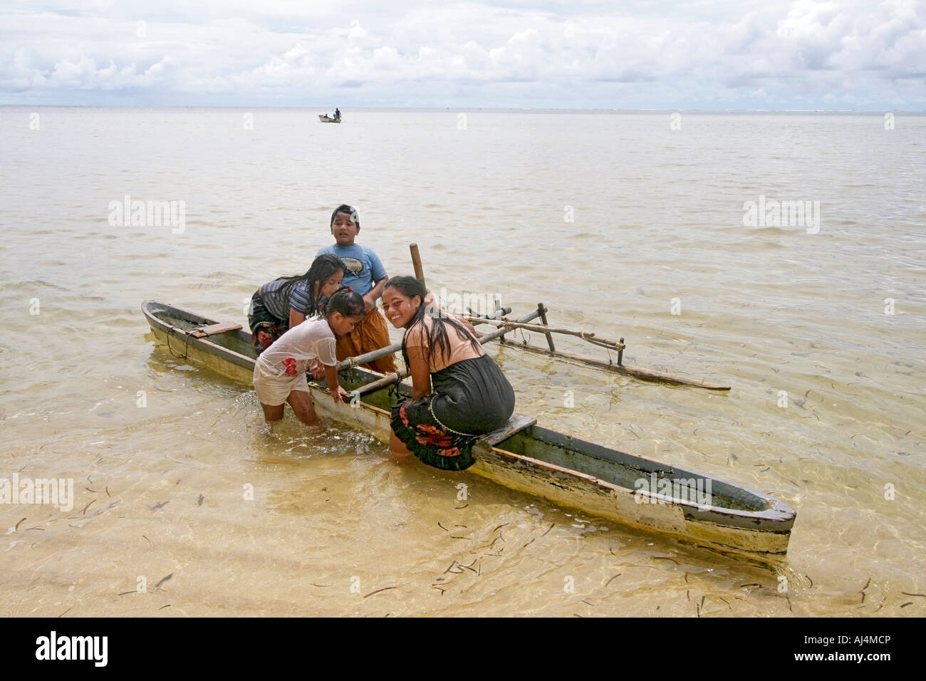 Micronesia kosrae children people hi-res stock photography and images ...