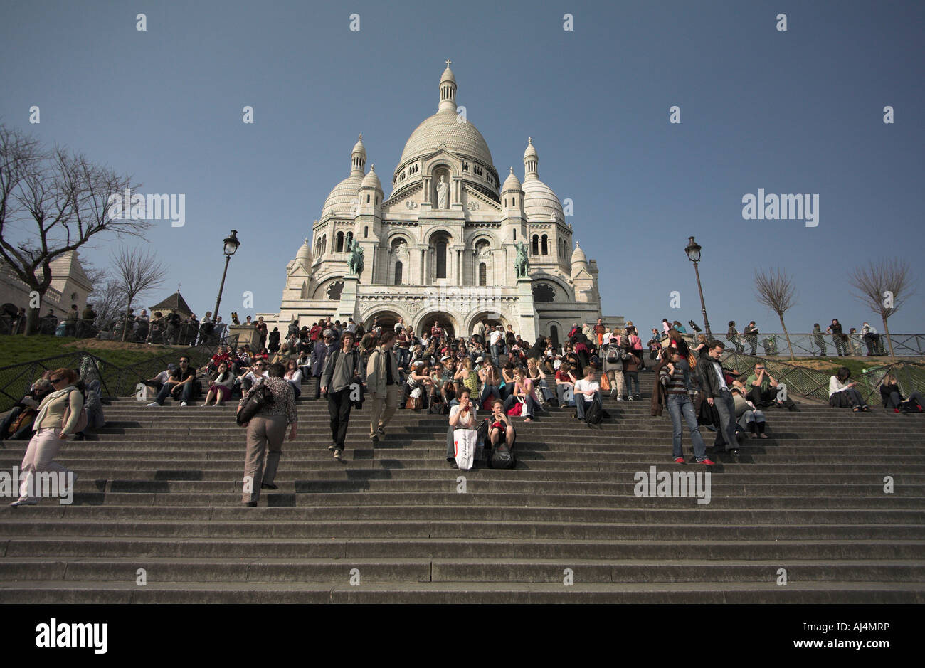 Sacre Coeur Montmartre Paris steps tourists Stock Photo - Alamy