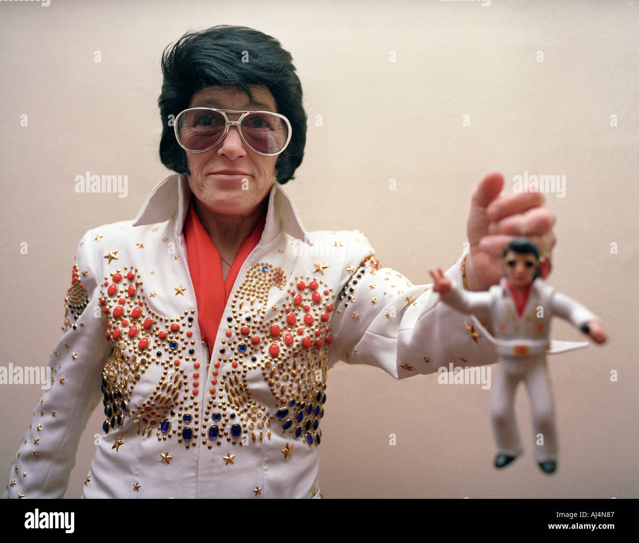Elvis wig hi-res stock photography and images - Alamy