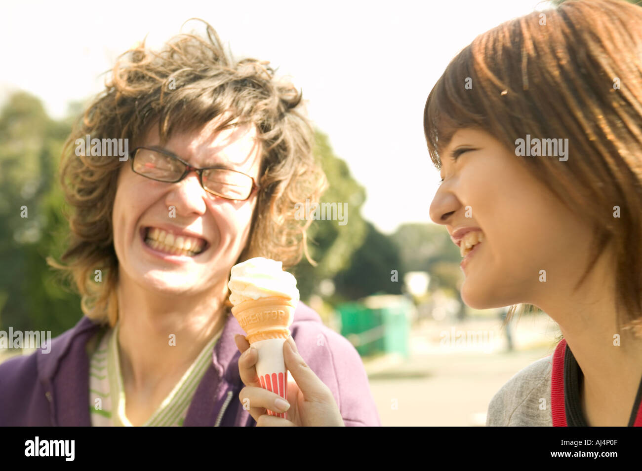 Japanese students eating hi-res stock photography and images - Alamy