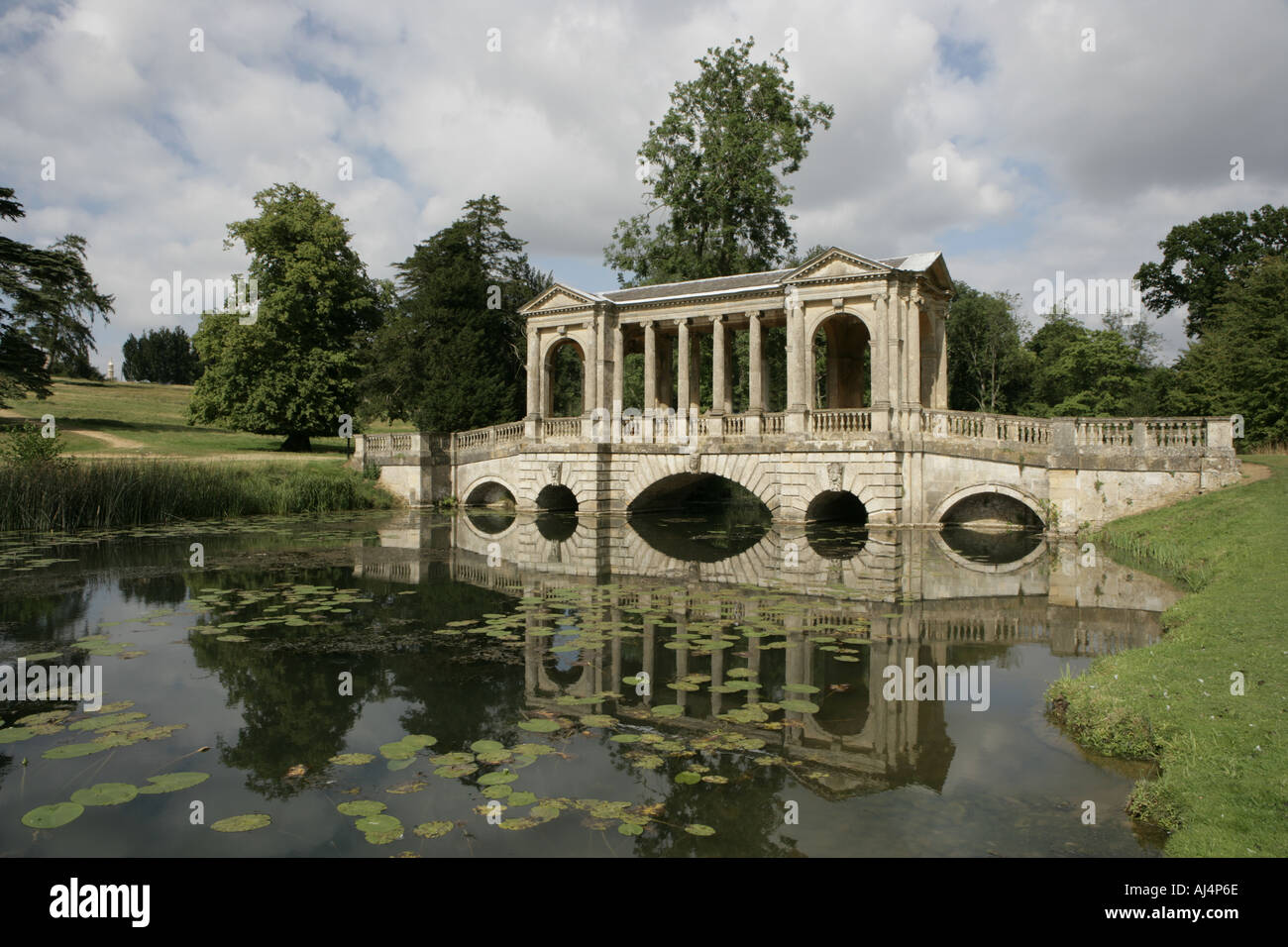 Stowe estate hi-res stock photography and images - Alamy