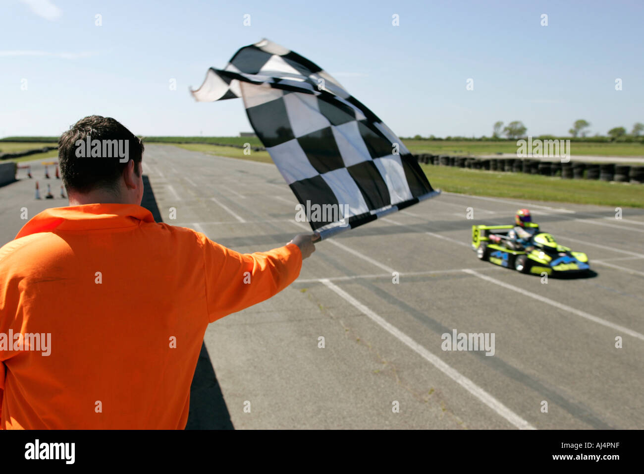 Winning line and flag hi-res stock photography and images - Alamy