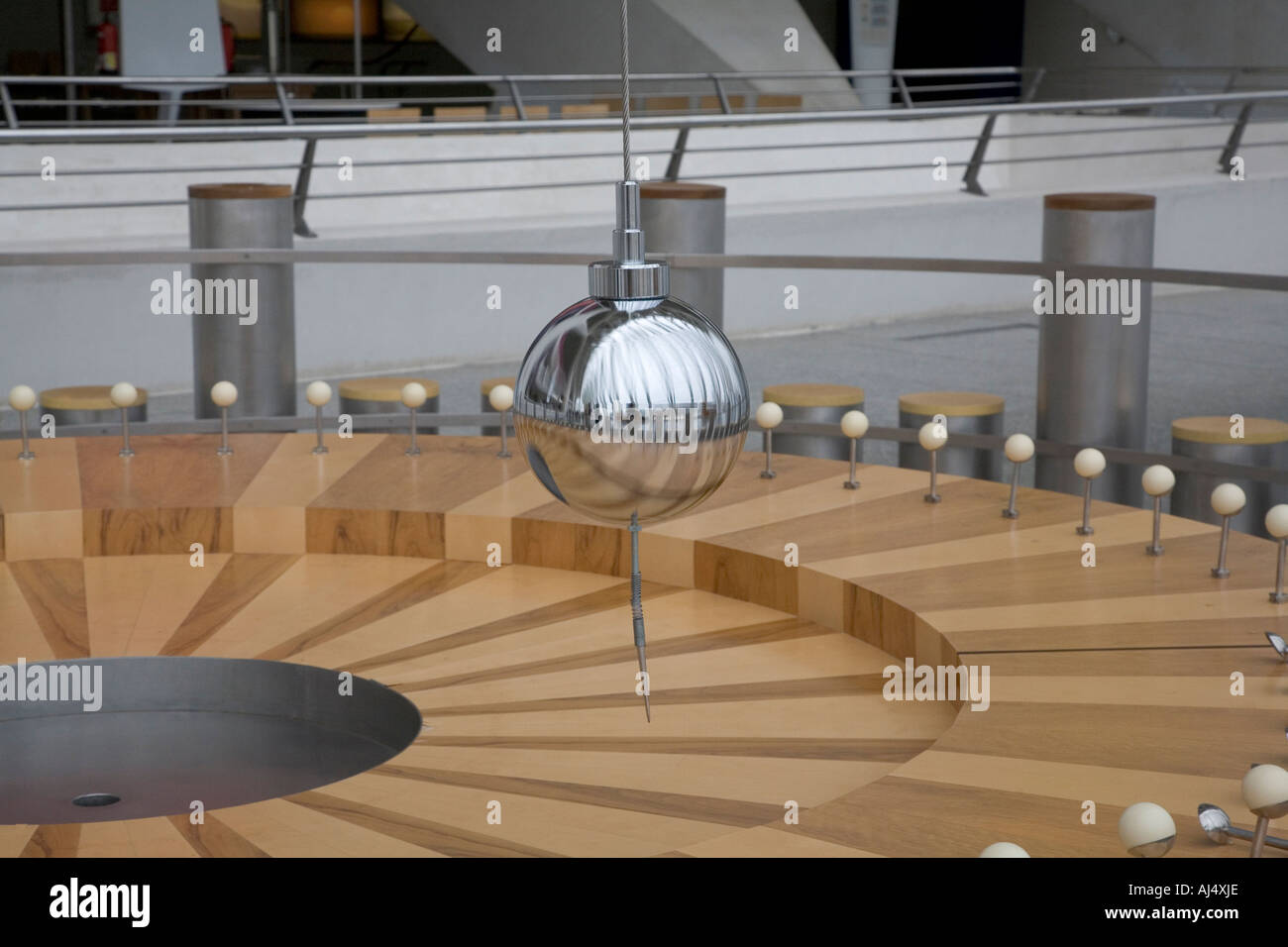 Museum pendulum science hi-res stock photography and images - Alamy