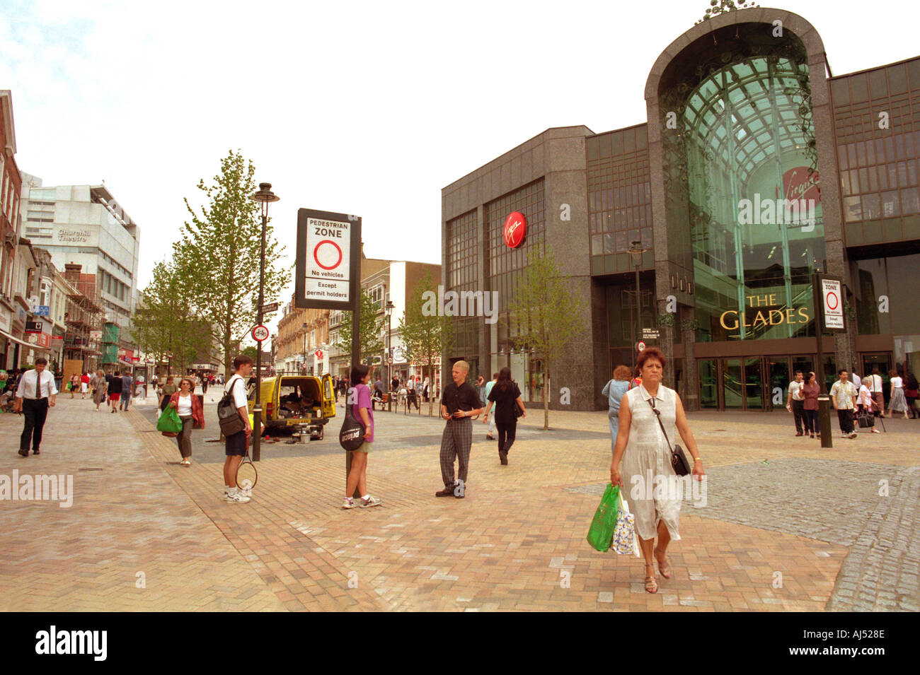 Bromley High Street Kent England Dec 2003 Stock Photo - Alamy
