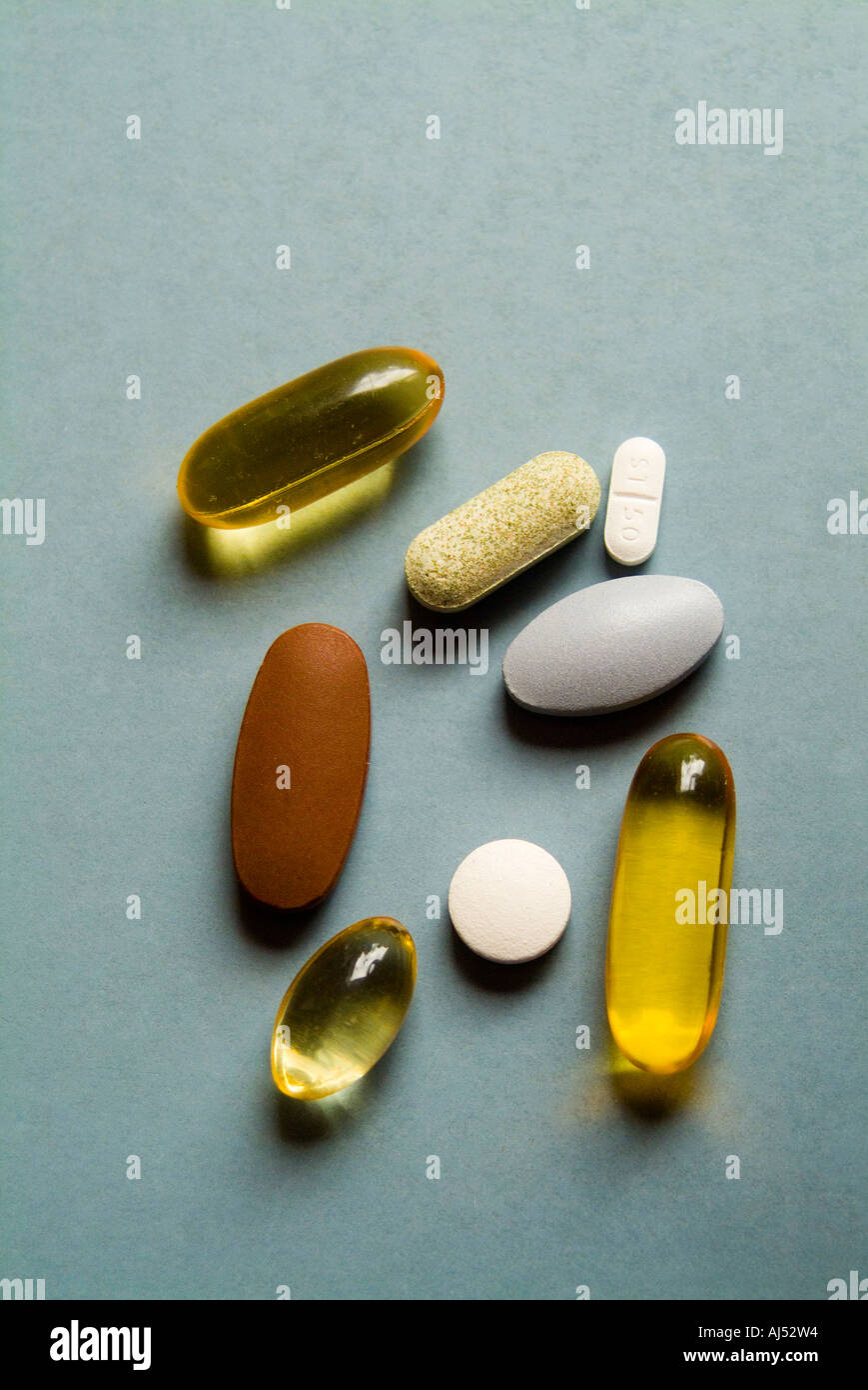 Vitamins pills hi-res stock photography and images - Alamy