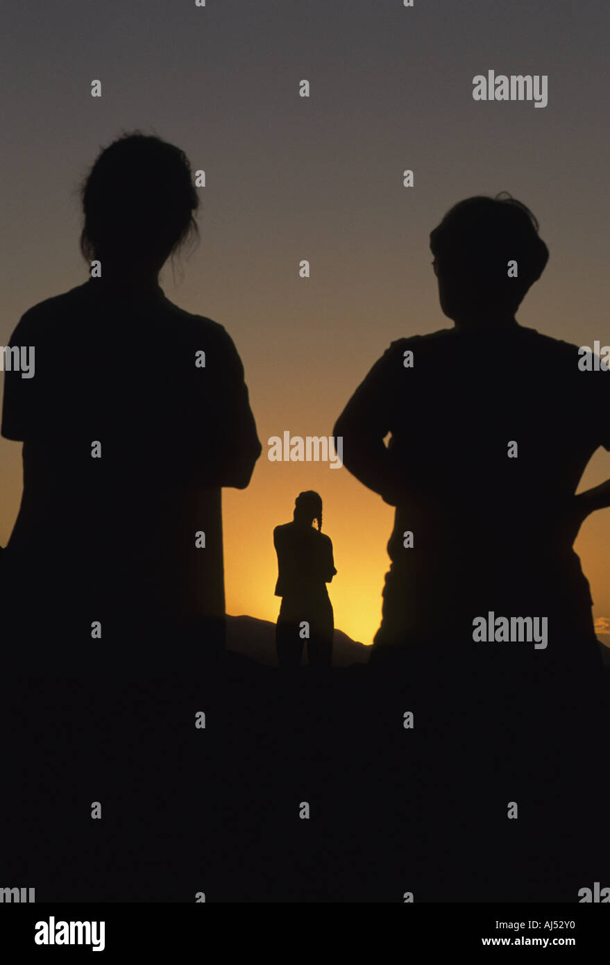 people enjoying the sunset Stock Photo - Alamy