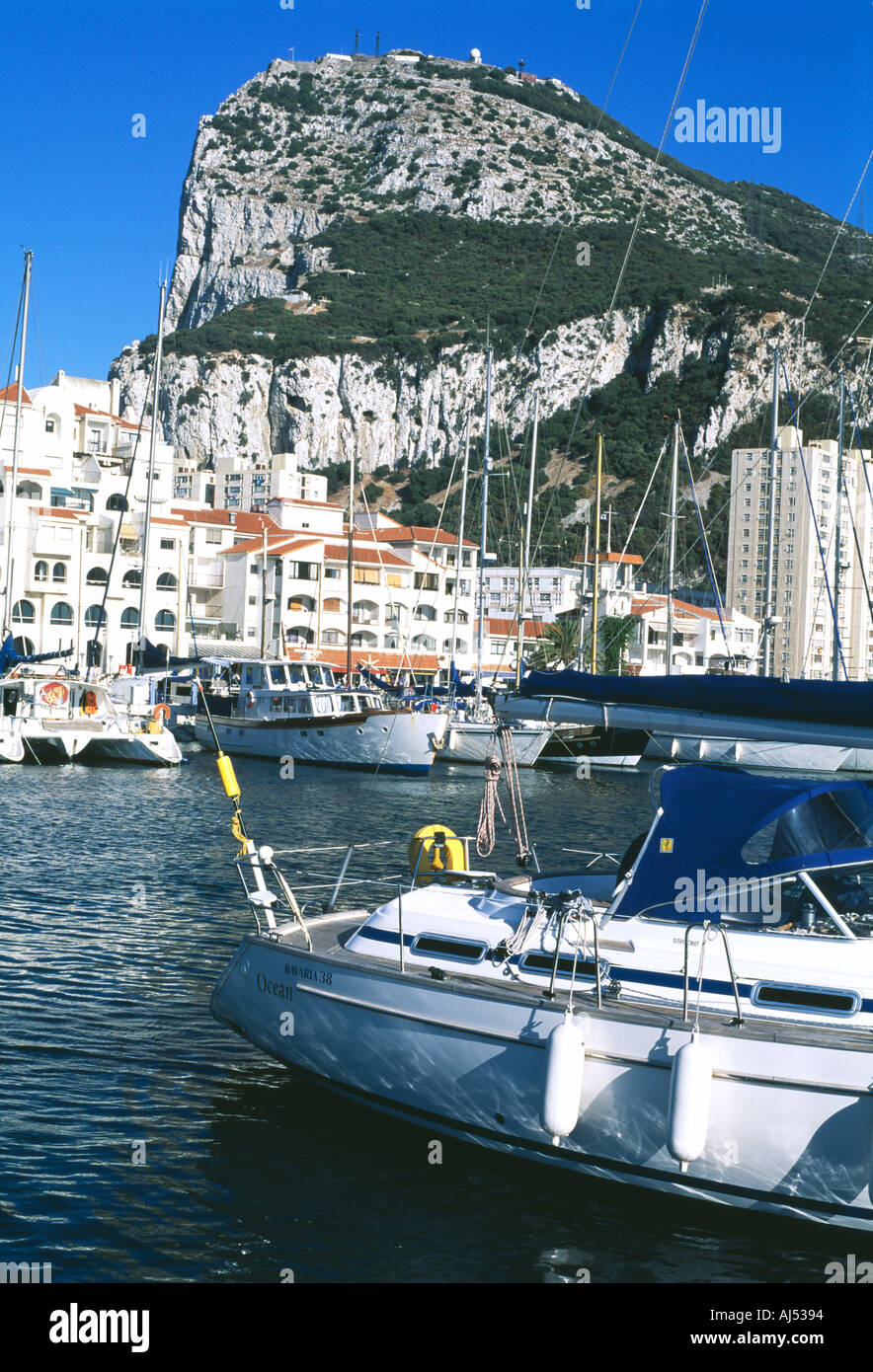 Marina bay harbour gibraltar hi-res stock photography and images - Alamy
