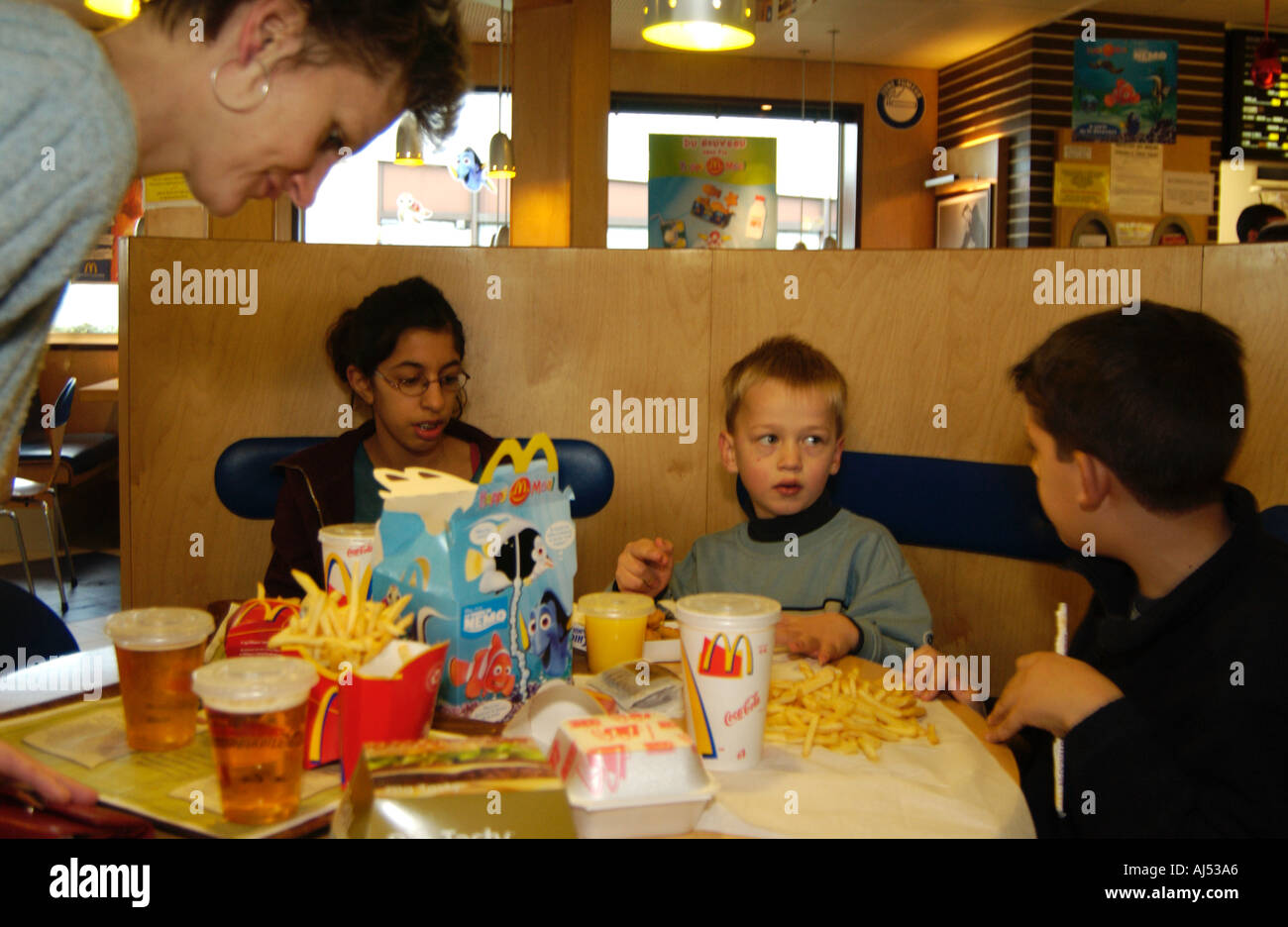 Mc donald’s cheeseburger hi-res stock photography and images - Alamy