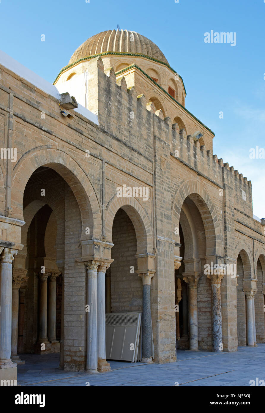 Mosque of sidi okba hi-res stock photography and images - Alamy