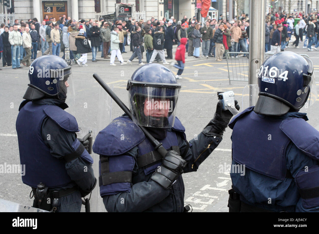 Garda dublin city centre hi-res stock photography and images - Alamy
