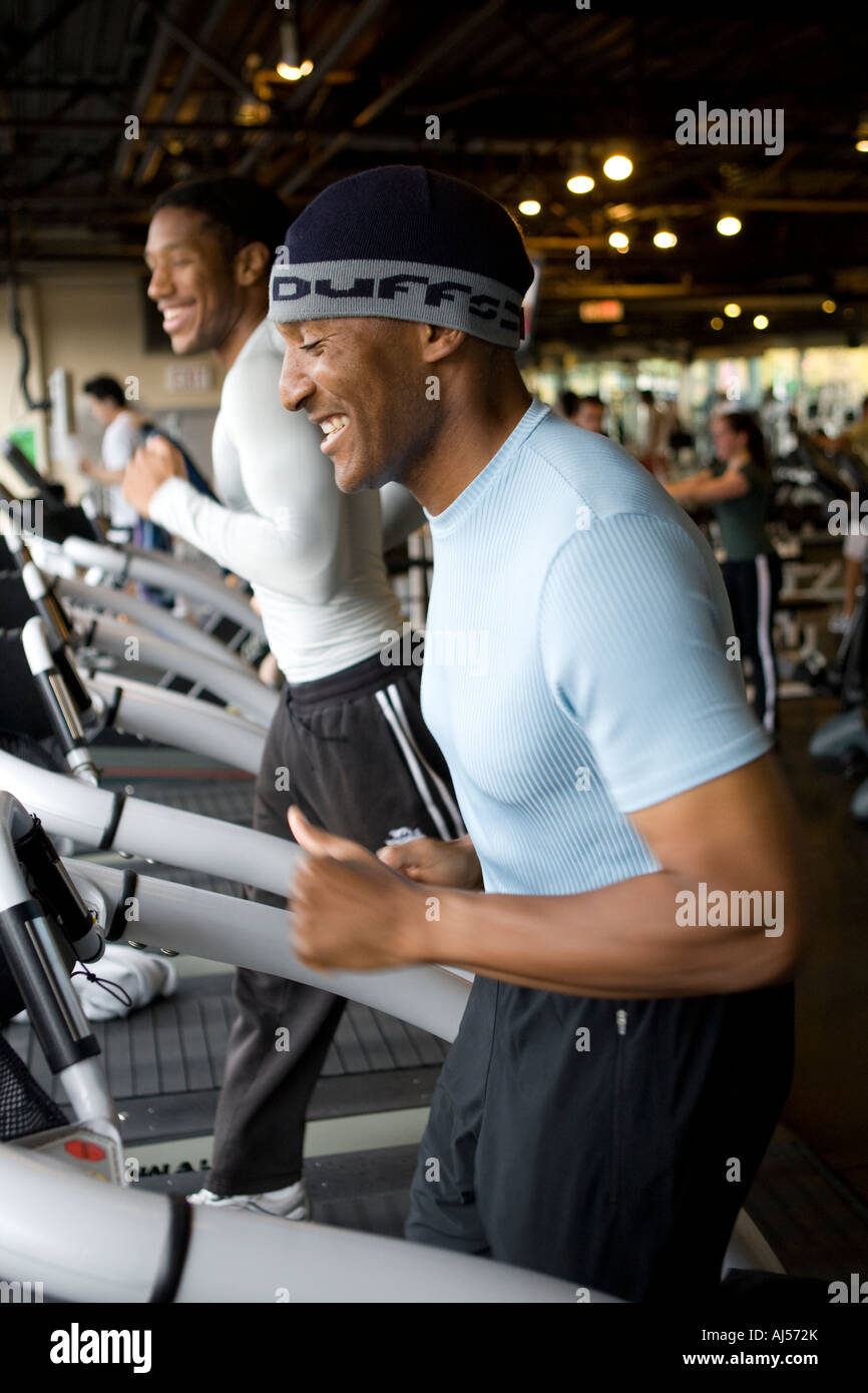 fit male exercise workout gym man strong health Stock Photo - Alamy