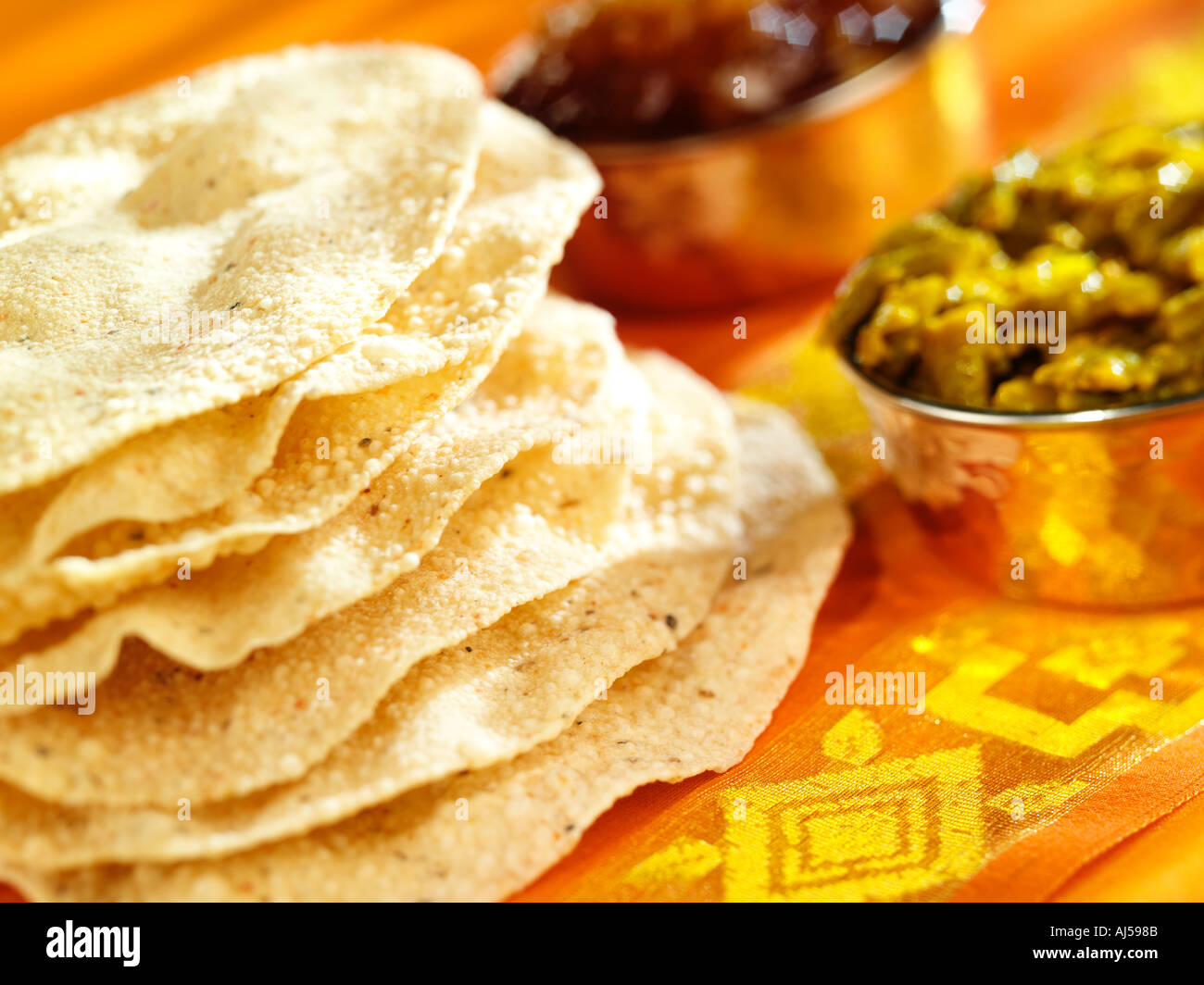 Papadams hi-res stock photography and images - Alamy