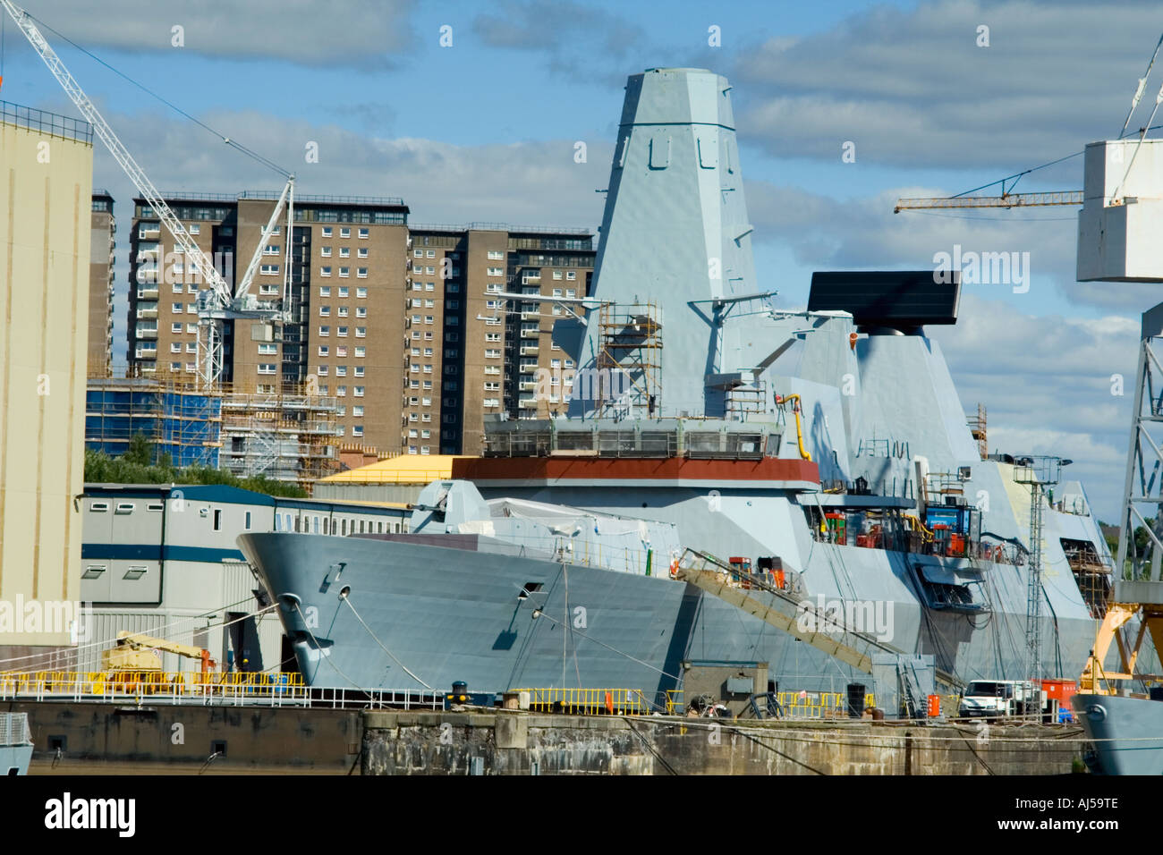 Scotstoun shipyard hi-res stock photography and images - Alamy