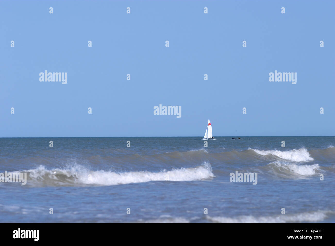 Summer dinghy racing hi-res stock photography and images - Alamy