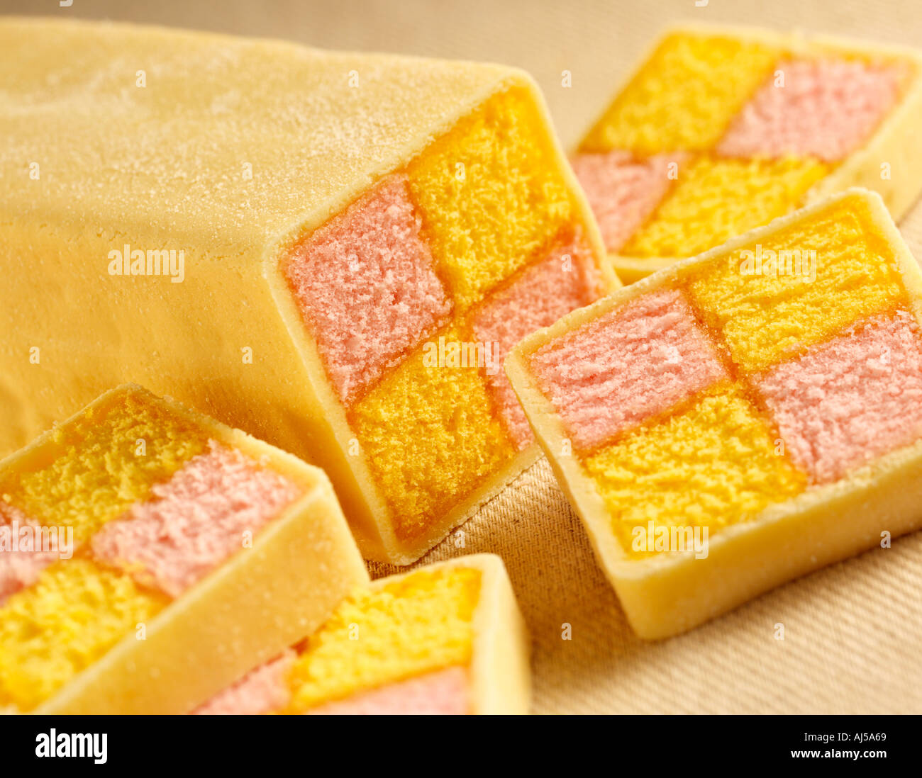 Battenberg cake hi-res stock photography and images - Alamy