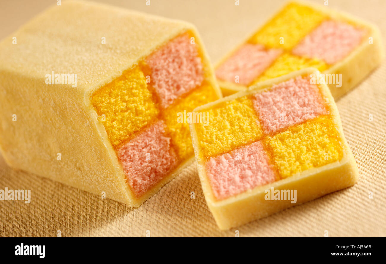 Battenberg cake hi-res stock photography and images - Alamy