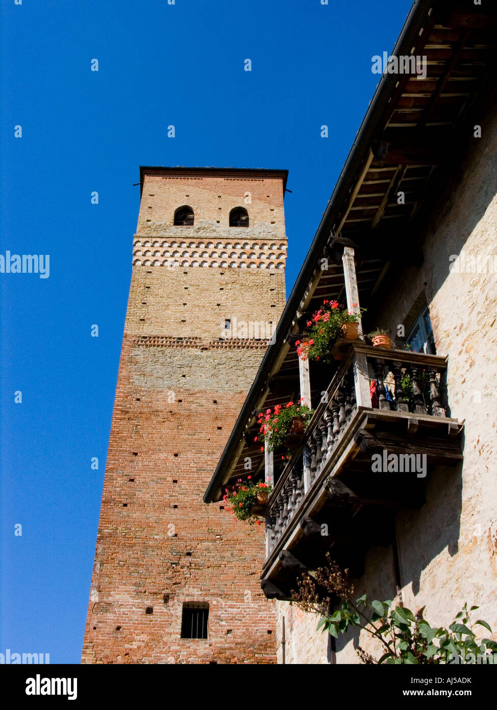Serralunga d Alba, Piemonte, Piedmont, Italy Stock Photo - Alamy