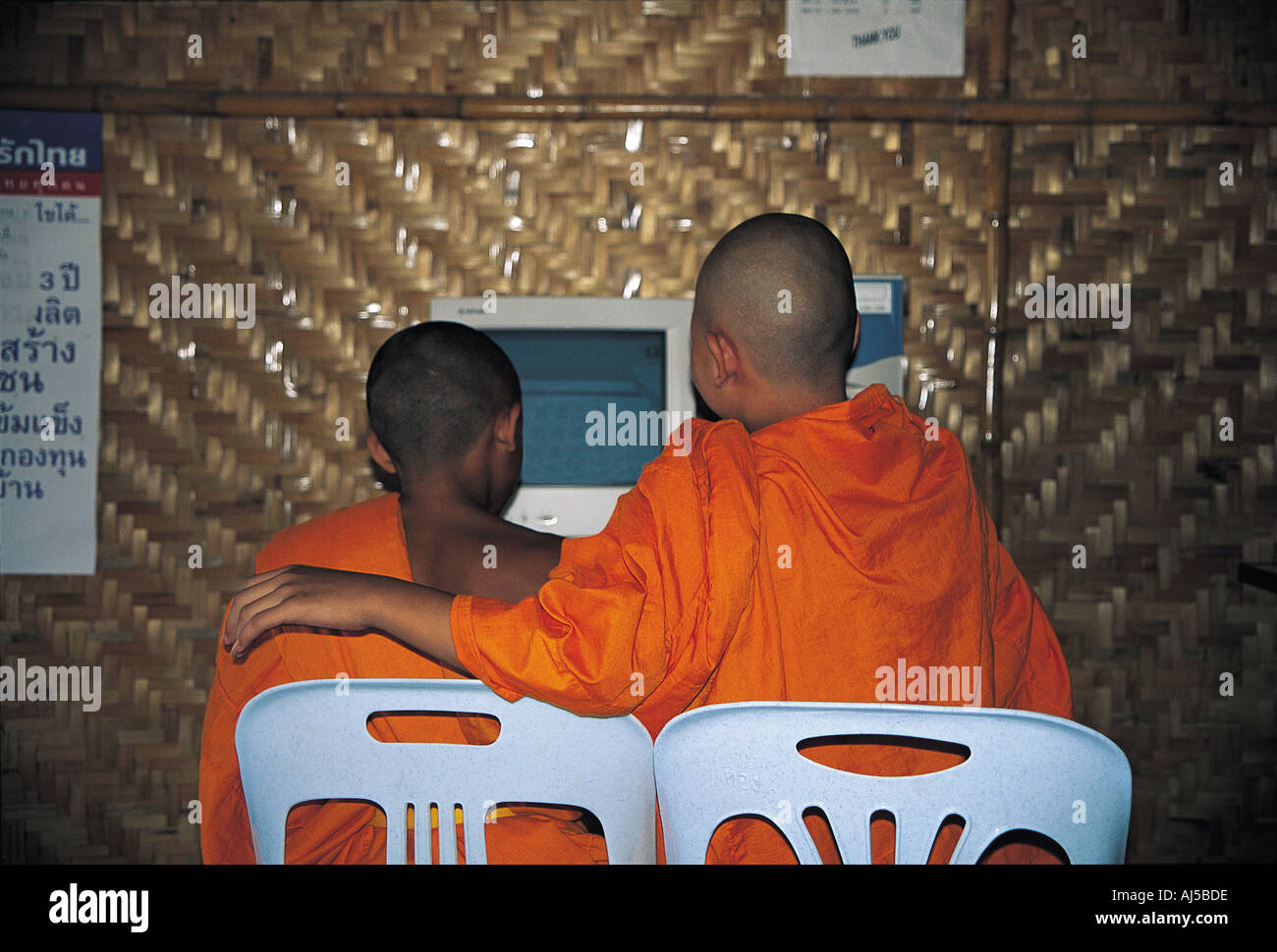 Buddhist Monks on the internet Chang Rai Thailand Stock Photo - Alamy