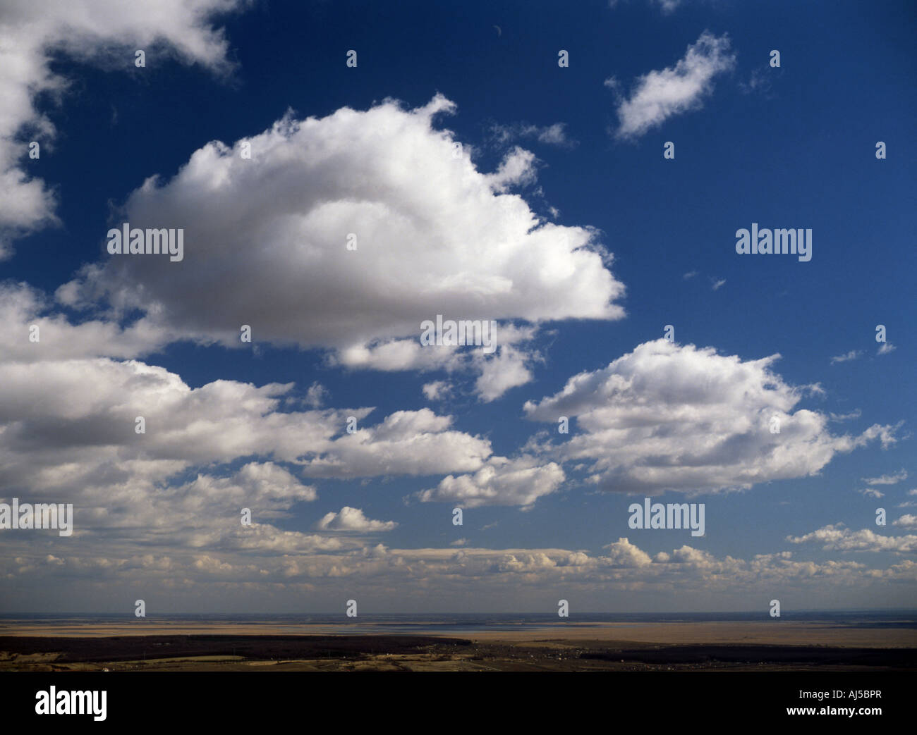 Cumulus cloud formations Stock Photo - Alamy