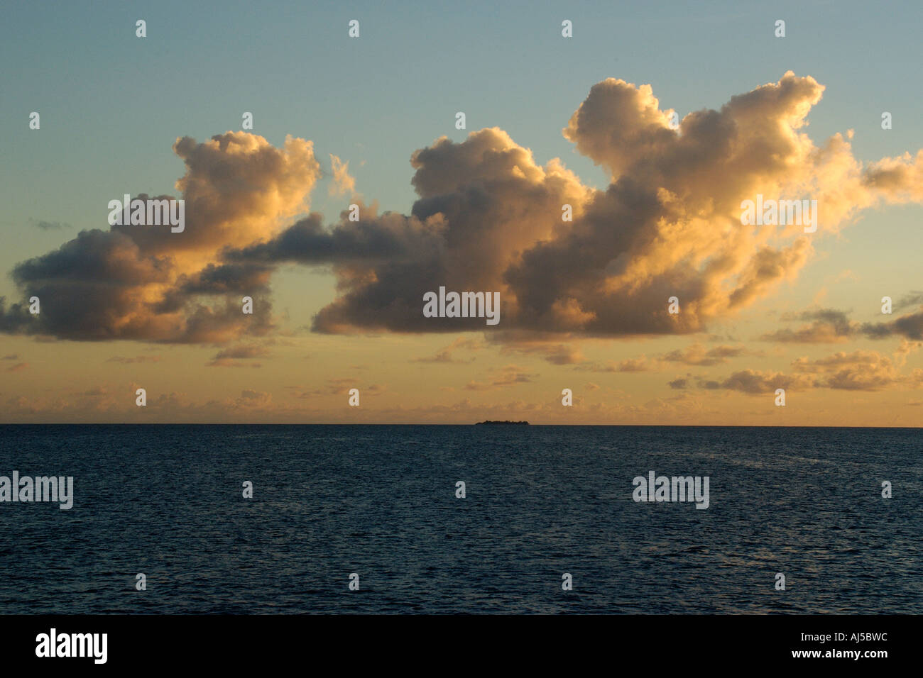 Sunset in lagoon Ailuk atoll Marshall Islands Pacific Stock Photo - Alamy