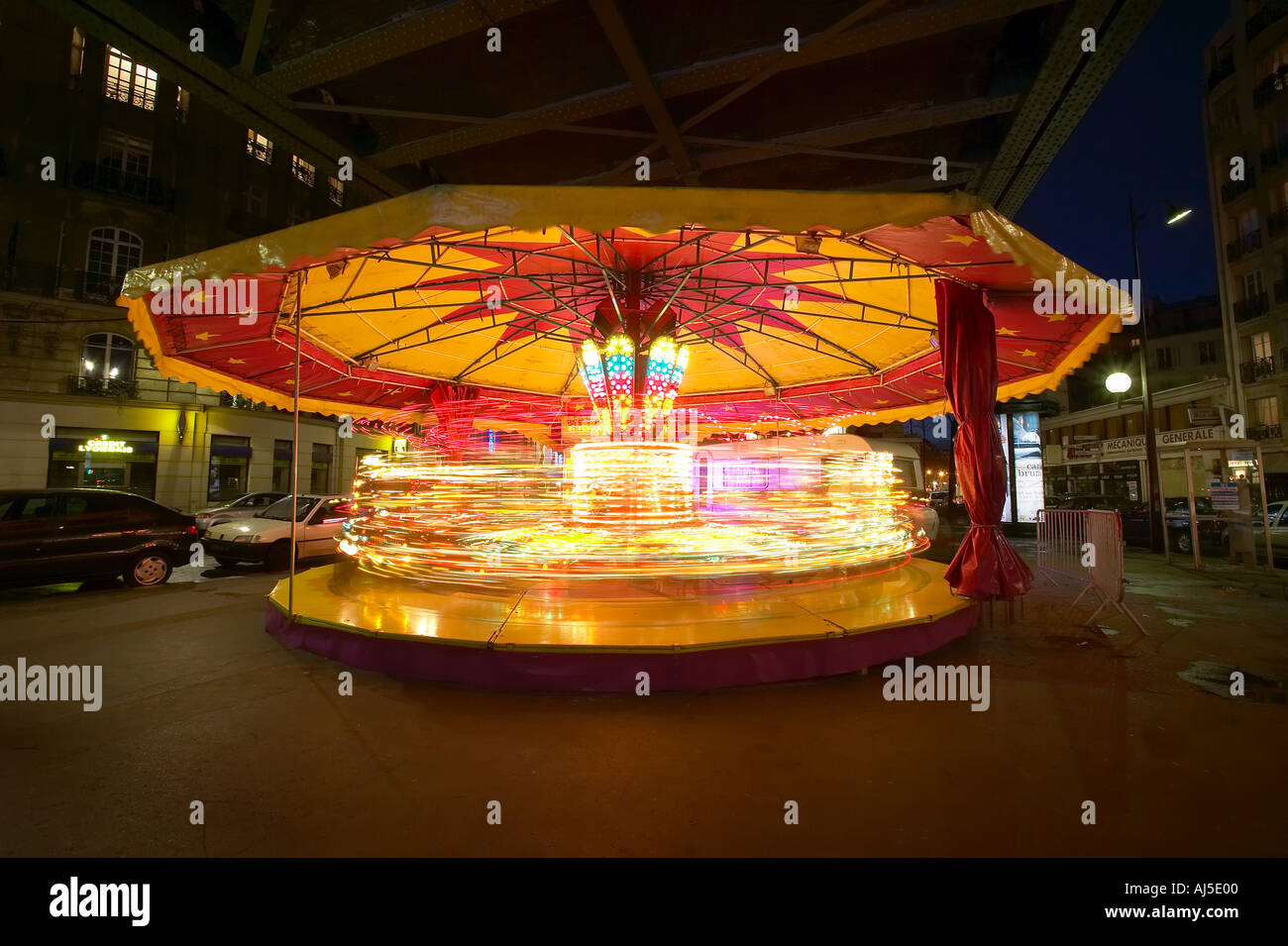 Paris street night photos hi-res stock photography and images - Alamy