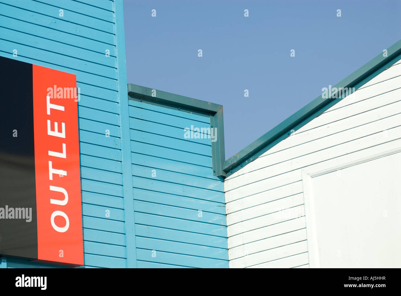 Shops Outlet High Resolution Stock Photography and Images - Alamy