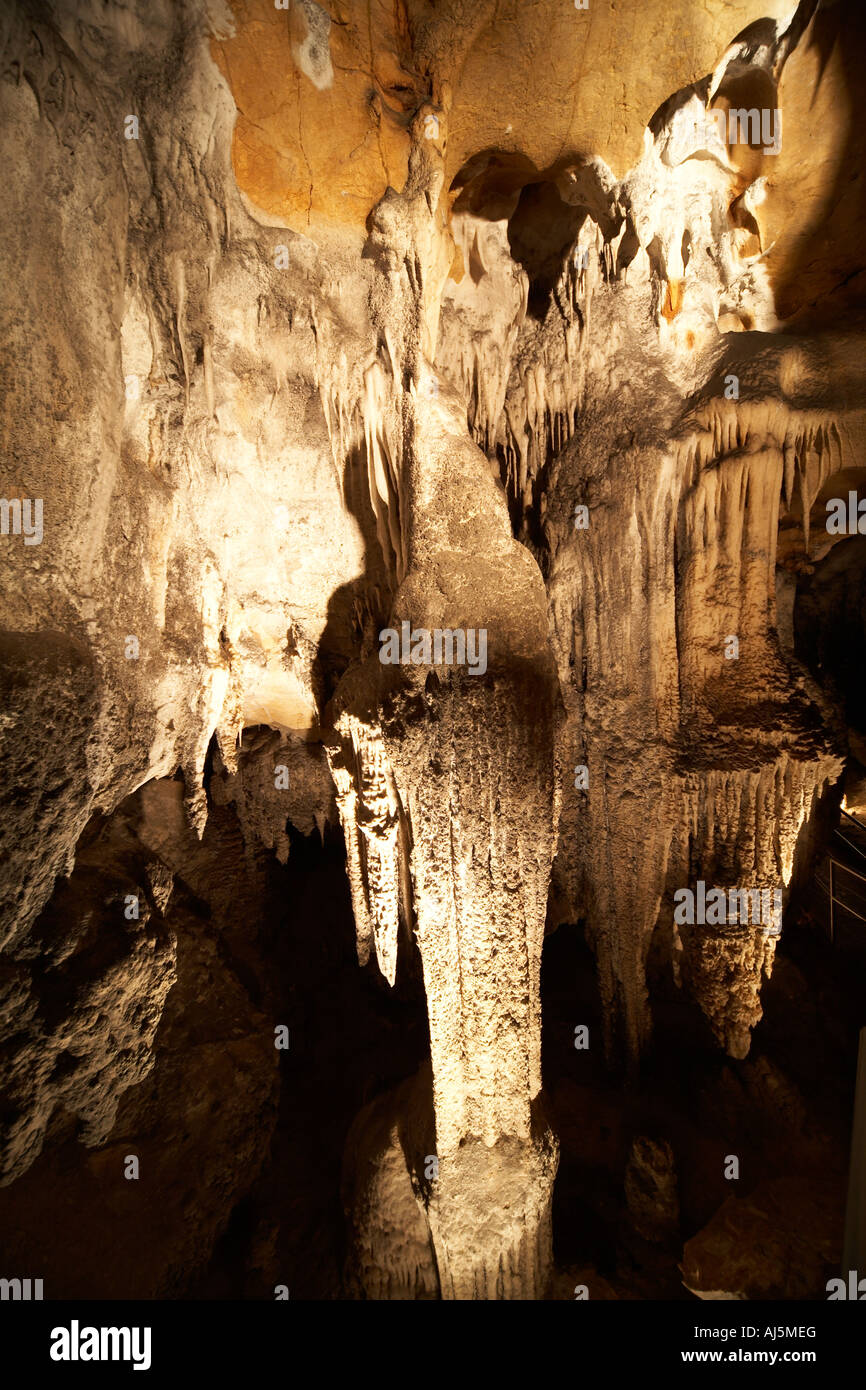 Stalagmites and stalagtites in Chifley Cave at Jenolan Caves in Blue ...