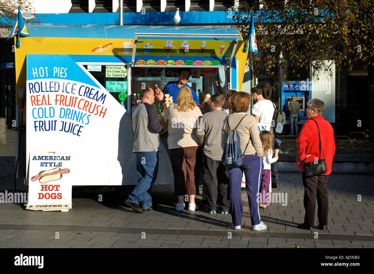 New Zealand Christchurch Fast food cart Stock Photo - Alamy